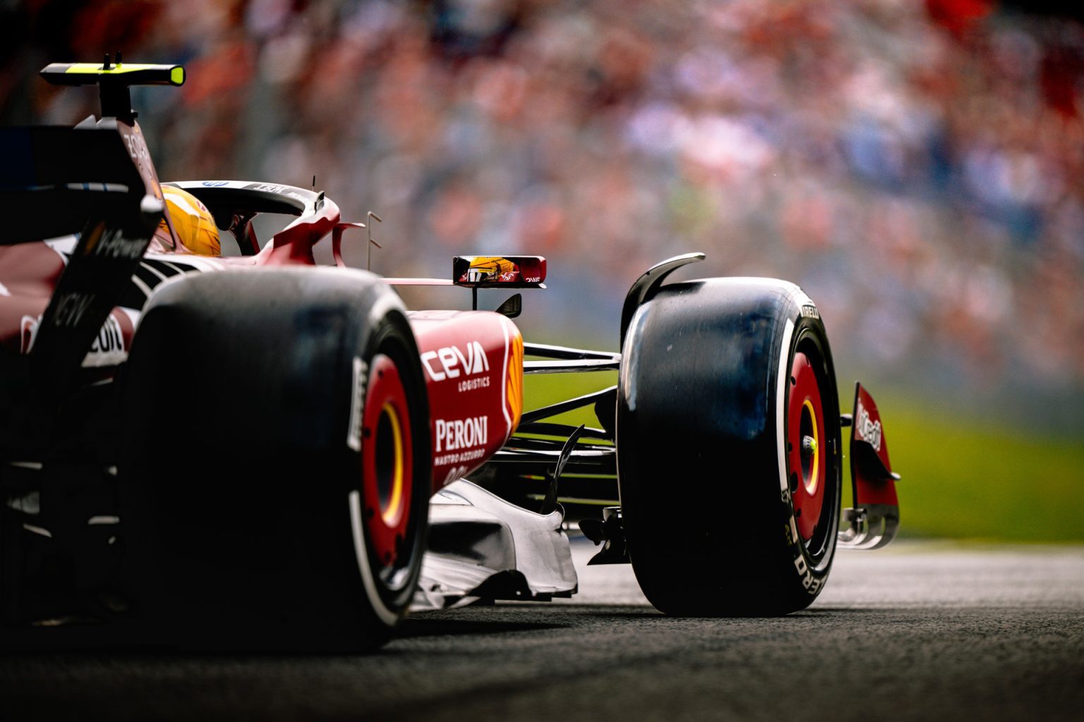 F1|Ferrari rincorre: la SF-25 migliora, ma il titolo è lontano - F1 ...
